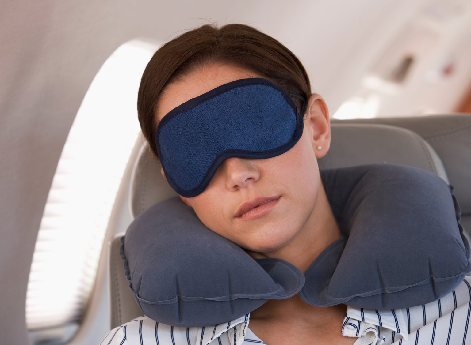 Long Haul Flight Essentials: Top 10 Must-Have Packed Items